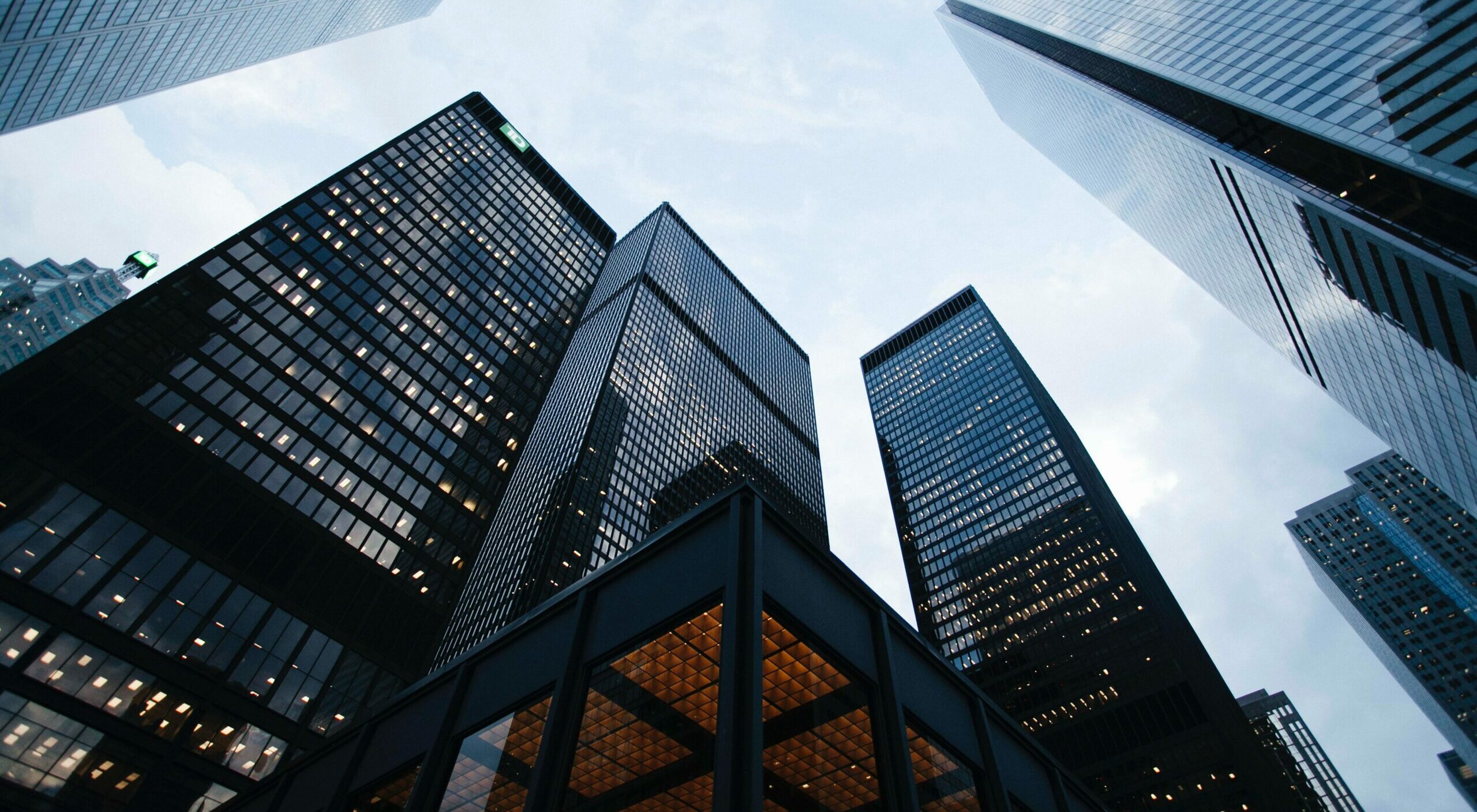 AH Capital Partners - The new era of financial advisory